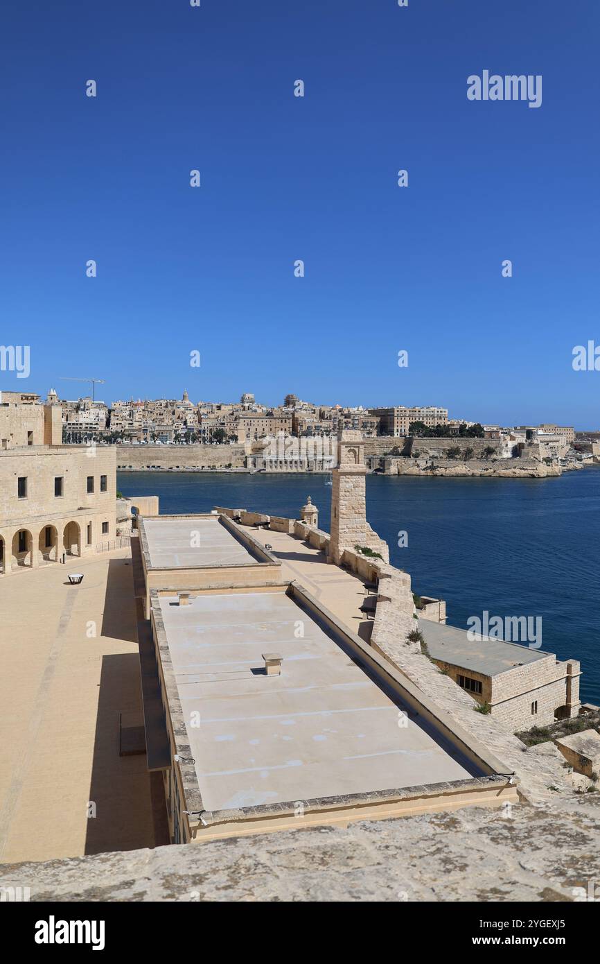 Burg bastion hi-res stock photography and images - Alamy